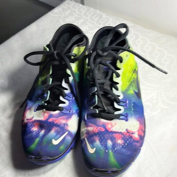 Nike | Shoes | Nike Multicolor Athletic Shoes | Poshmark